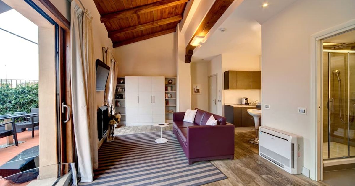 Navona Palace Luxury Inn £96. Rome Hotel Deals & Reviews - KAYAK