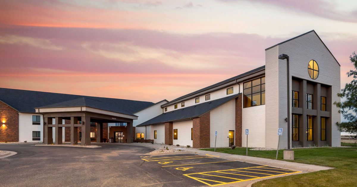 Best Western Watertown Inn and Suites à partir de 79 €. Hôtels à ...