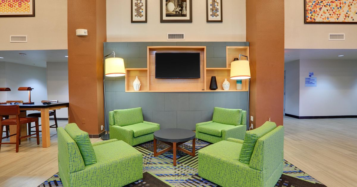 Holiday Inn Express & Suites Austin - Round Rock By IHG from $59. Round ...