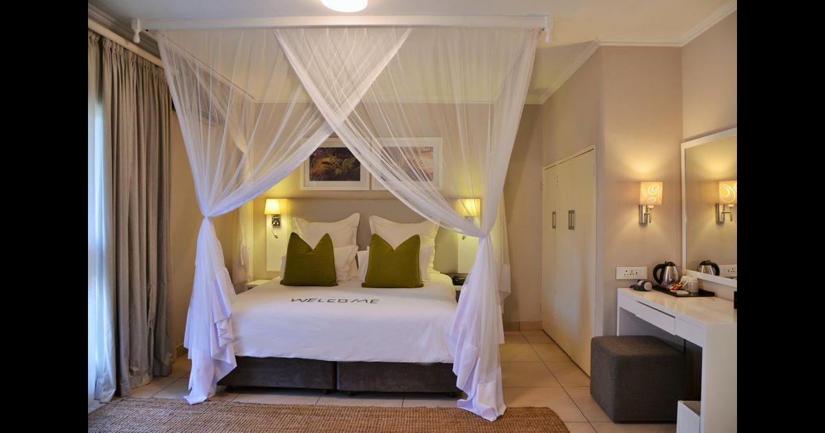 Cresta Sprayview Victoria Falls in Victoria Falls, Zimbabwe from $106 ...