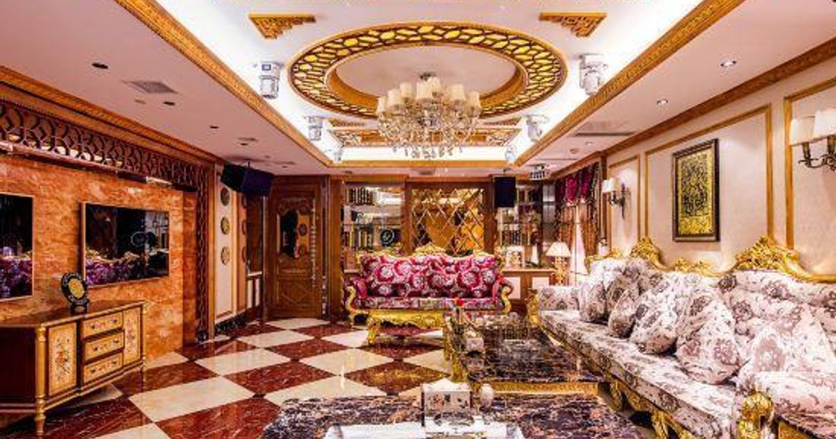 Celebrity Ruicheng Hotel from $29. Chengdu Hotel Deals & Reviews - KAYAK