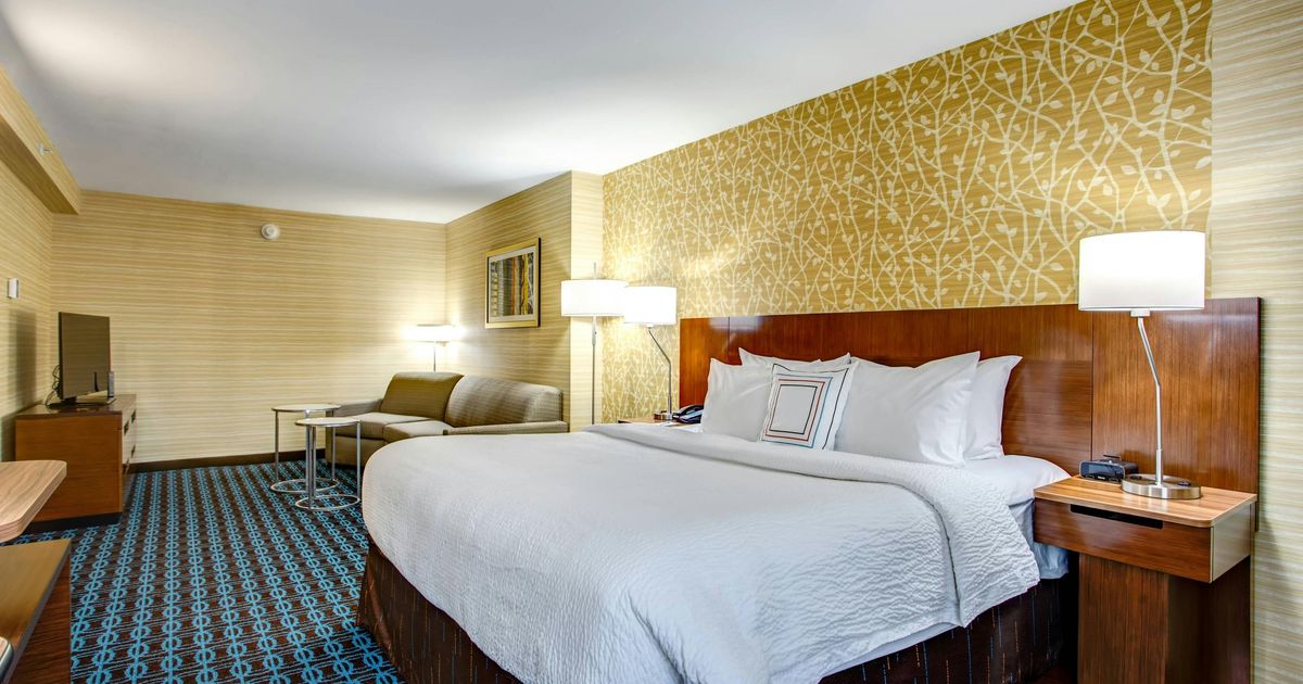 Fairfield Inn & Suites by Marriott Springfield Holyoke from $136 ...