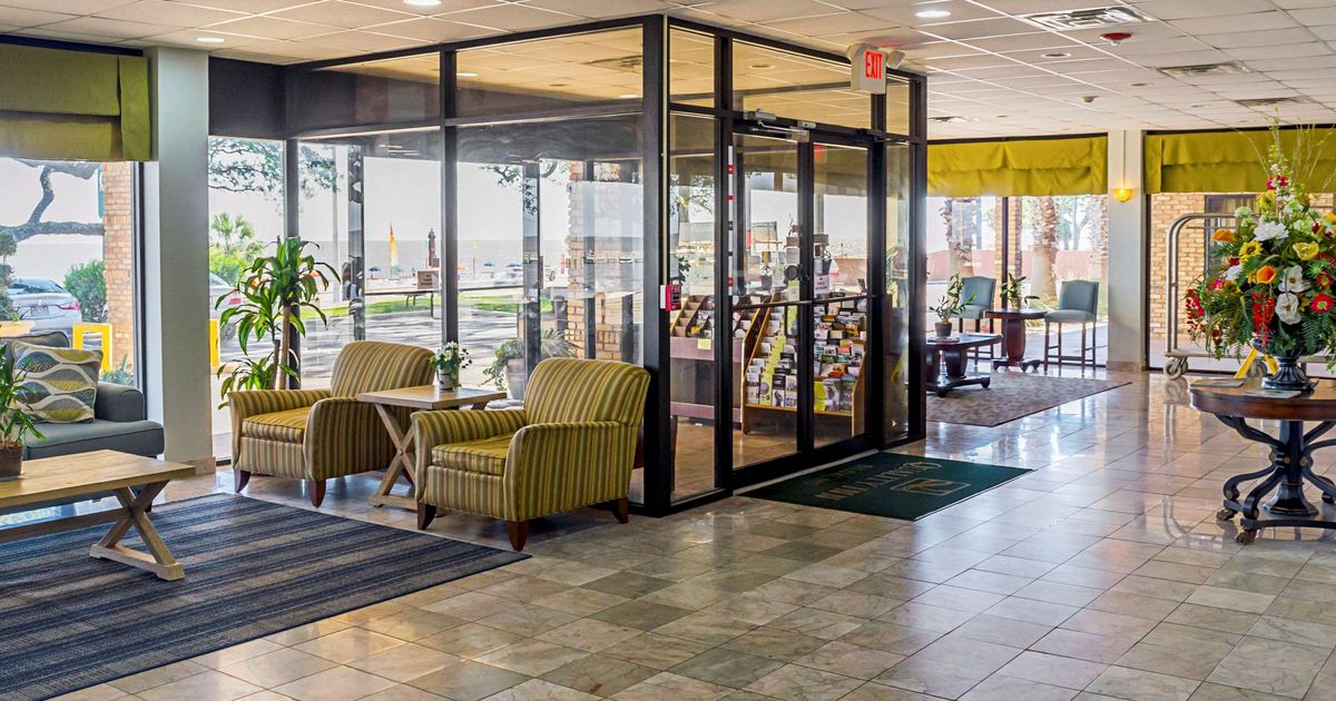 Quality Inn Biloxi Beach from $54. Biloxi Hotel Deals & Reviews - KAYAK