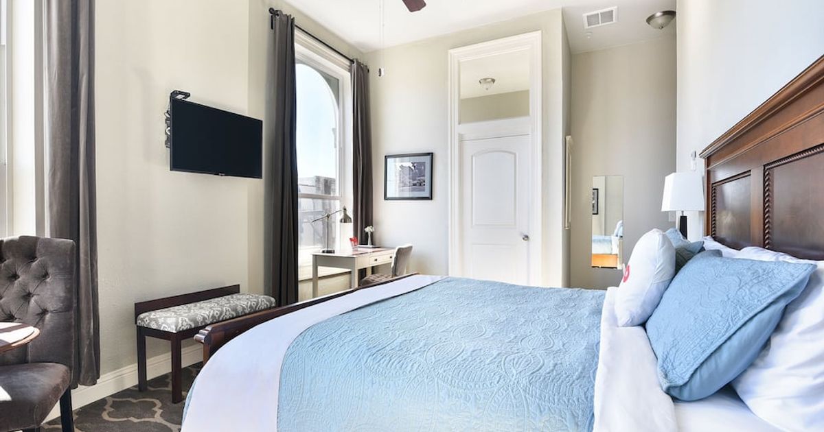 The Dilworth Inn £55. Gonzales Hotel Deals & Reviews - KAYAK