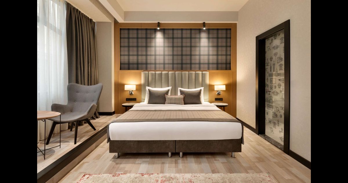 Ramada by Wyndham Budapest City Center in Budapest, Hungary from £57 ...