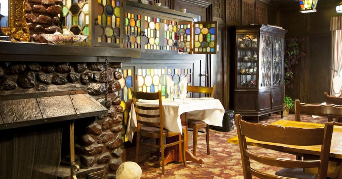 Cobblestone Manor Bed And Breakfast from $113. Cardston Hotel Deals ...