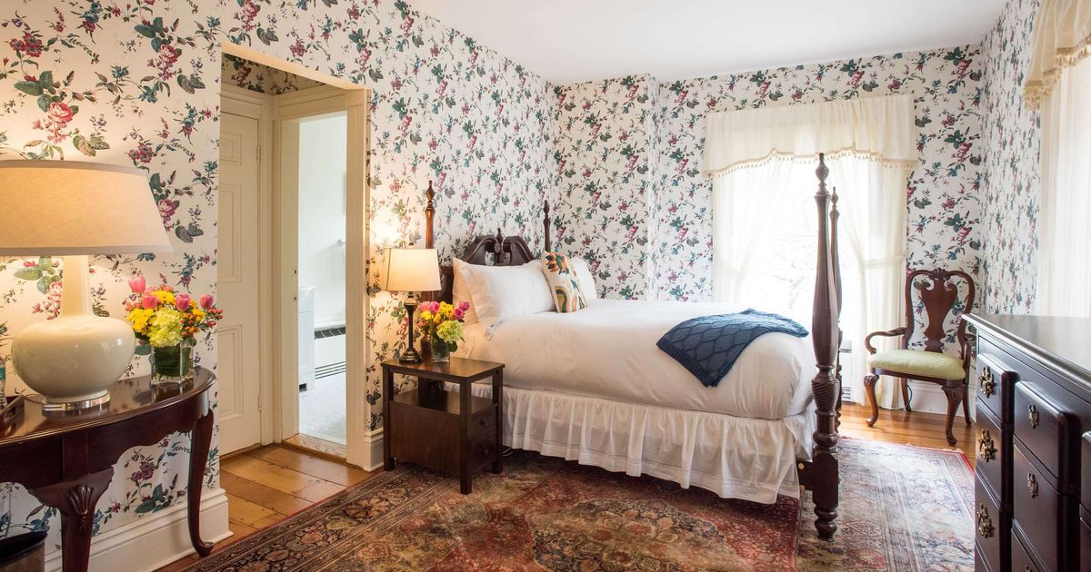 Jared Coffin House AED 720. Nantucket Hotel Deals & Reviews - KAYAK