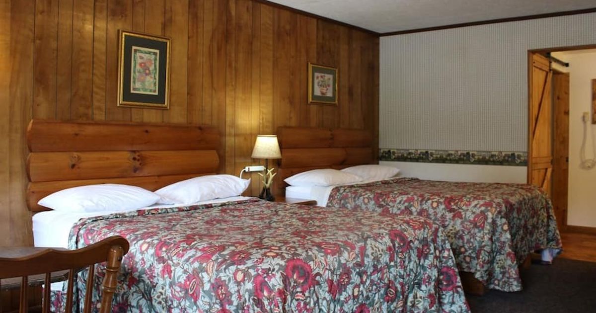 Two Rivers Lodge from $71. Bryson City Hotel Deals & Reviews - KAYAK
