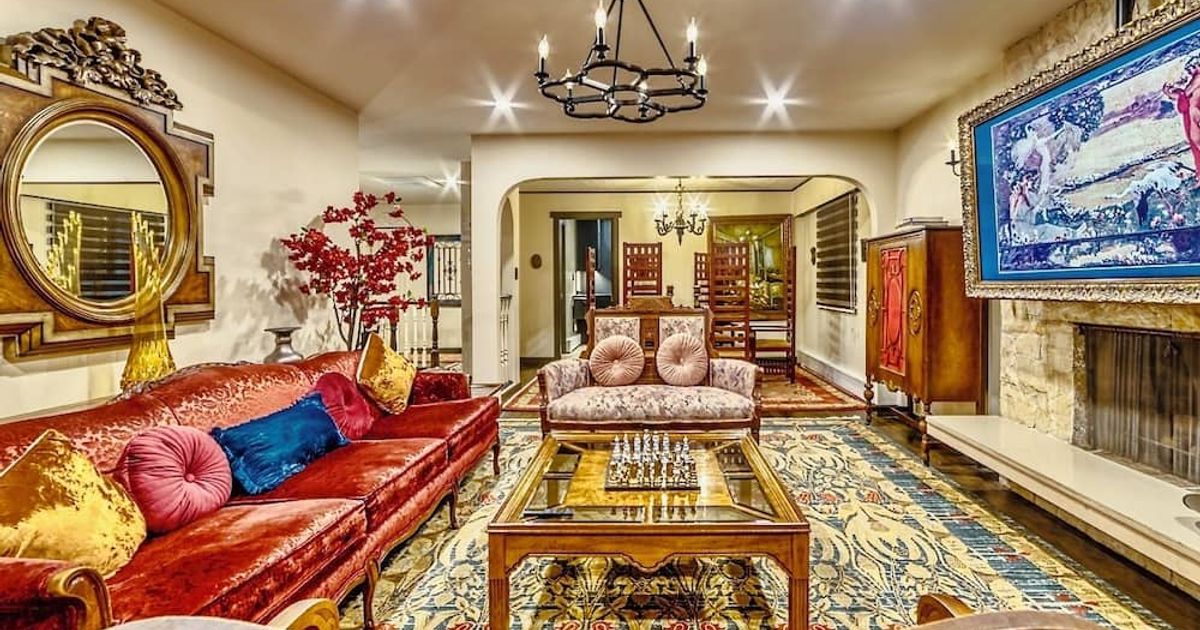 Neocolonial Nouveau Kensington Vacation Home C$ 68 (C̶$̶ ̶1̶9̶8̶ ...