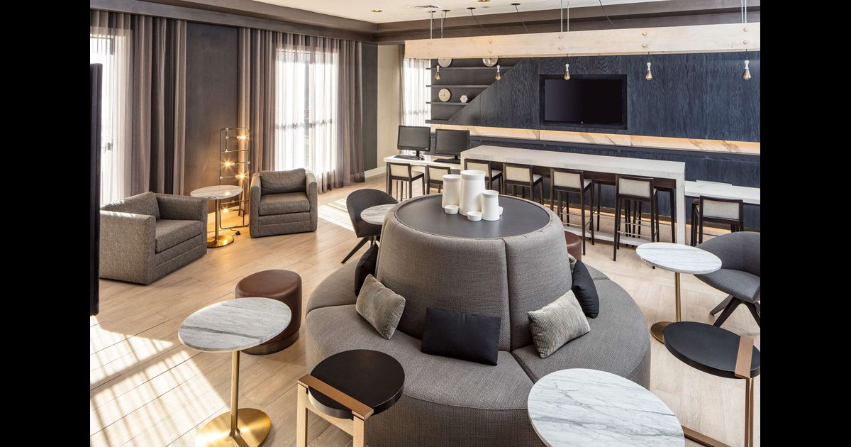 DoubleTree by Hilton Boston Logan Airport Chelsea in Chelsea, the ...