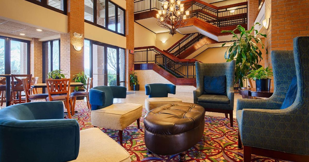 Inn at Coushatta from $130. Kinder Hotel Deals & Reviews - KAYAK