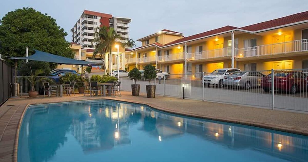 Harbour Sails Motor Inn $110. Gladstone Hotel Deals & Reviews - KAYAK