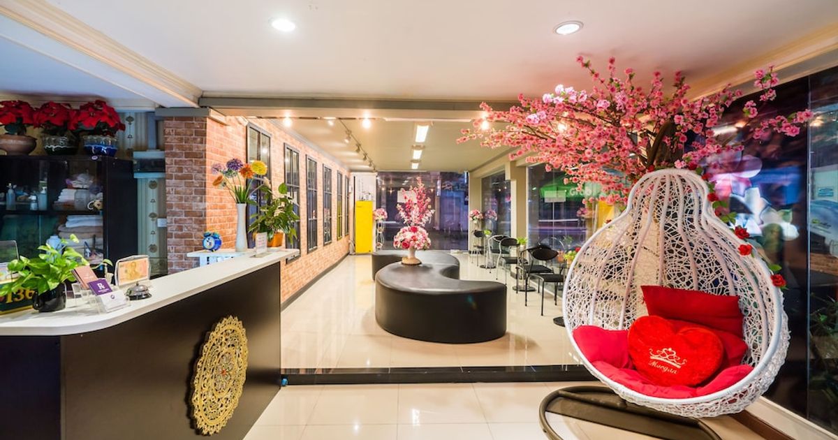 The Corner Ratchada from $19. Bangkok Hotel Deals & Reviews - KAYAK