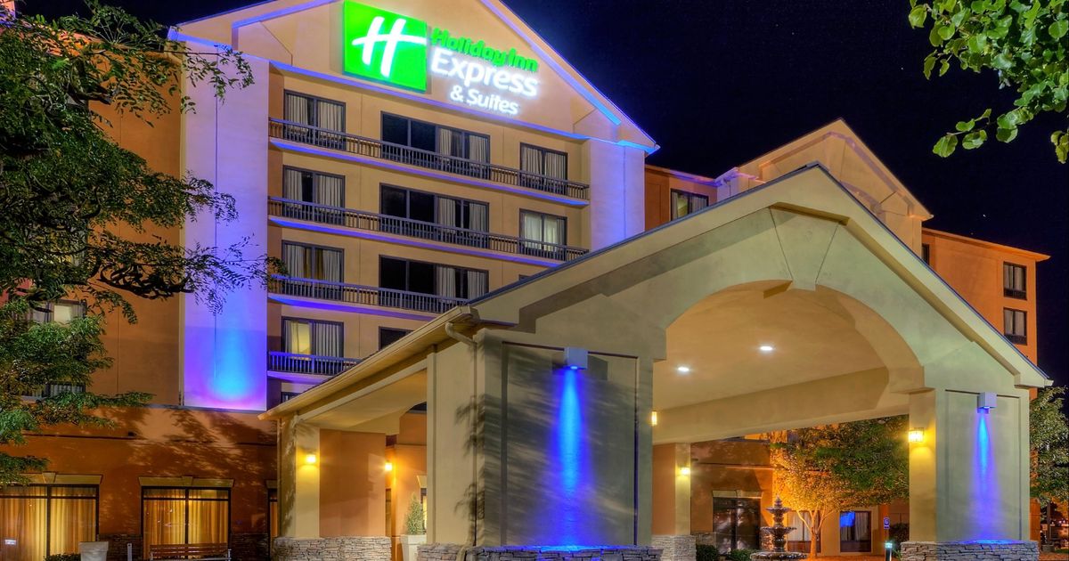 Holiday Inn Express & Suites Albuquerque Midtown S$ 146. Albuquerque ...
