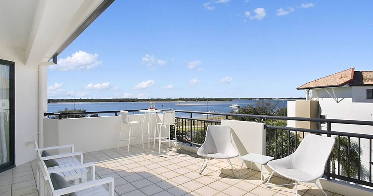 Sandcastles On The Broadwater from $94. Labrador Hotel Deals & Reviews ...