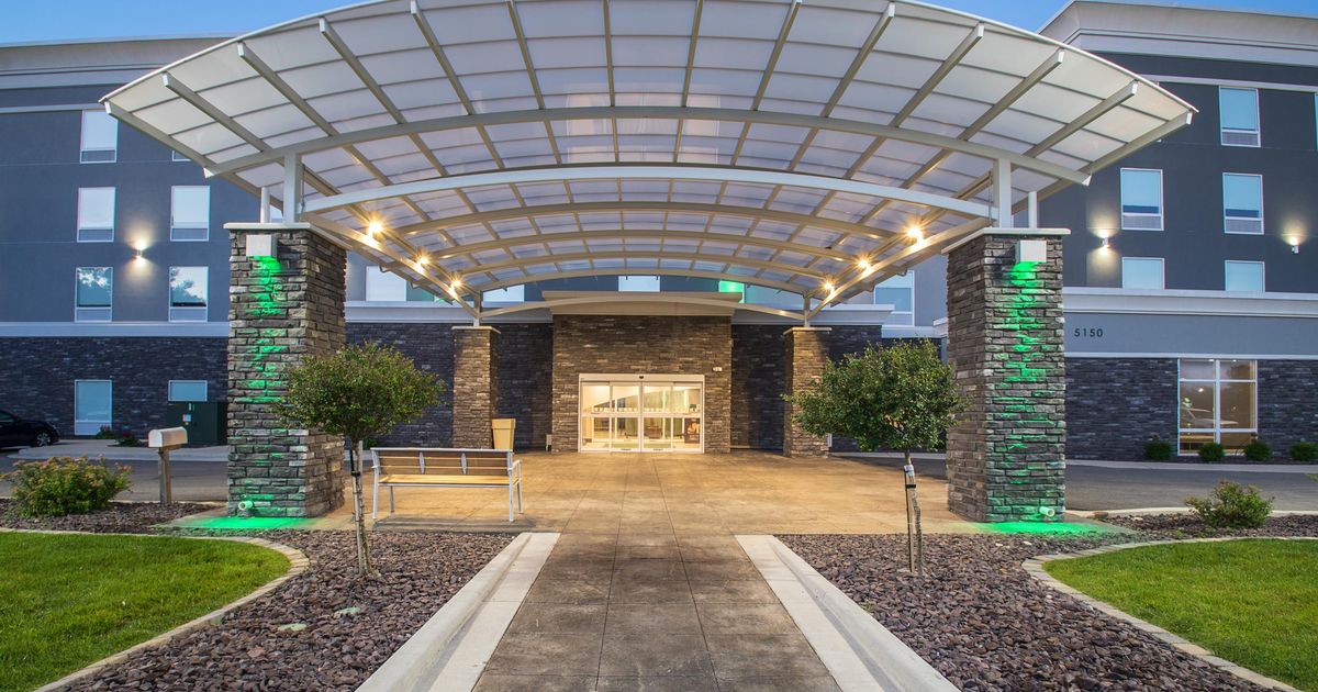 Holiday Inn & Suites Decatur-Forsyth By IHG from $138. Decatur Hotel ...