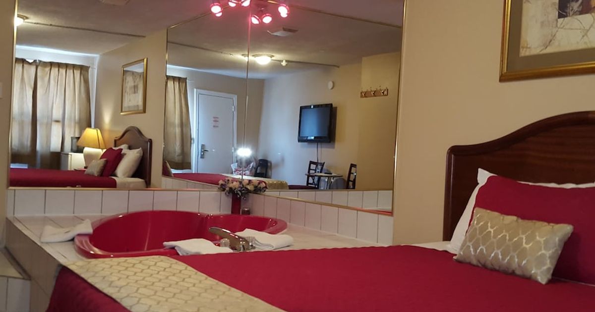 Niagara Inn & Suites from $46. Niagara Falls Hotel Deals & Reviews - KAYAK