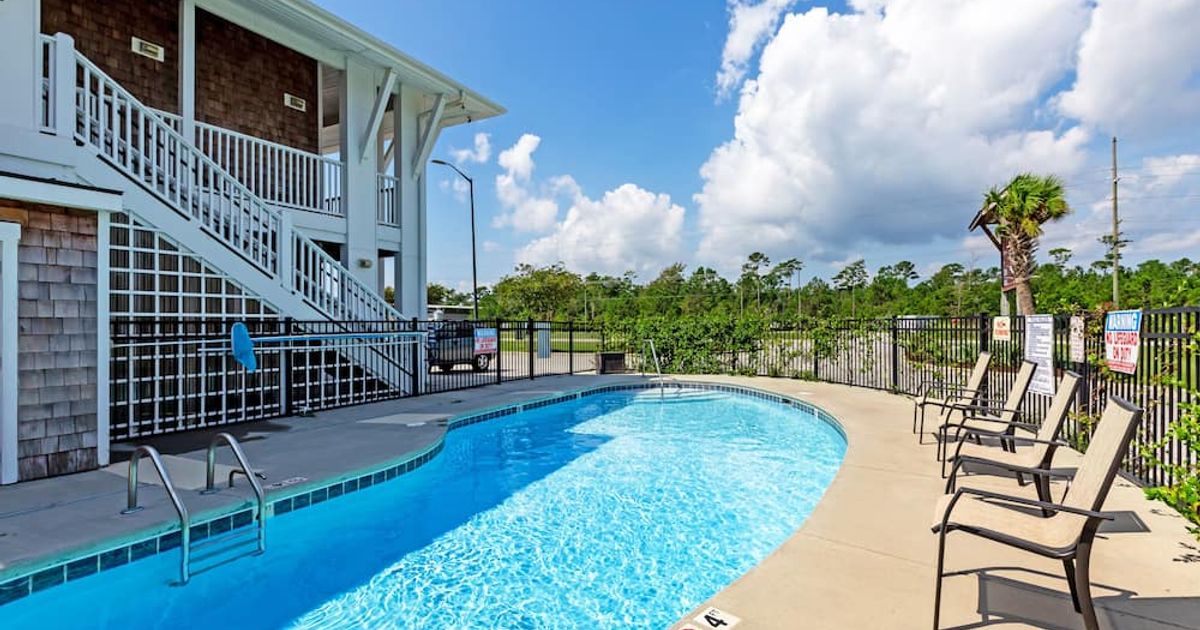 Topsail Shores Inn from $91. Sneads Ferry Hotel Deals & Reviews - KAYAK