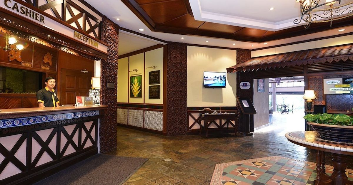 ViVilla by Holiday Villa Cherating from $106. Balok Hotel Deals ...