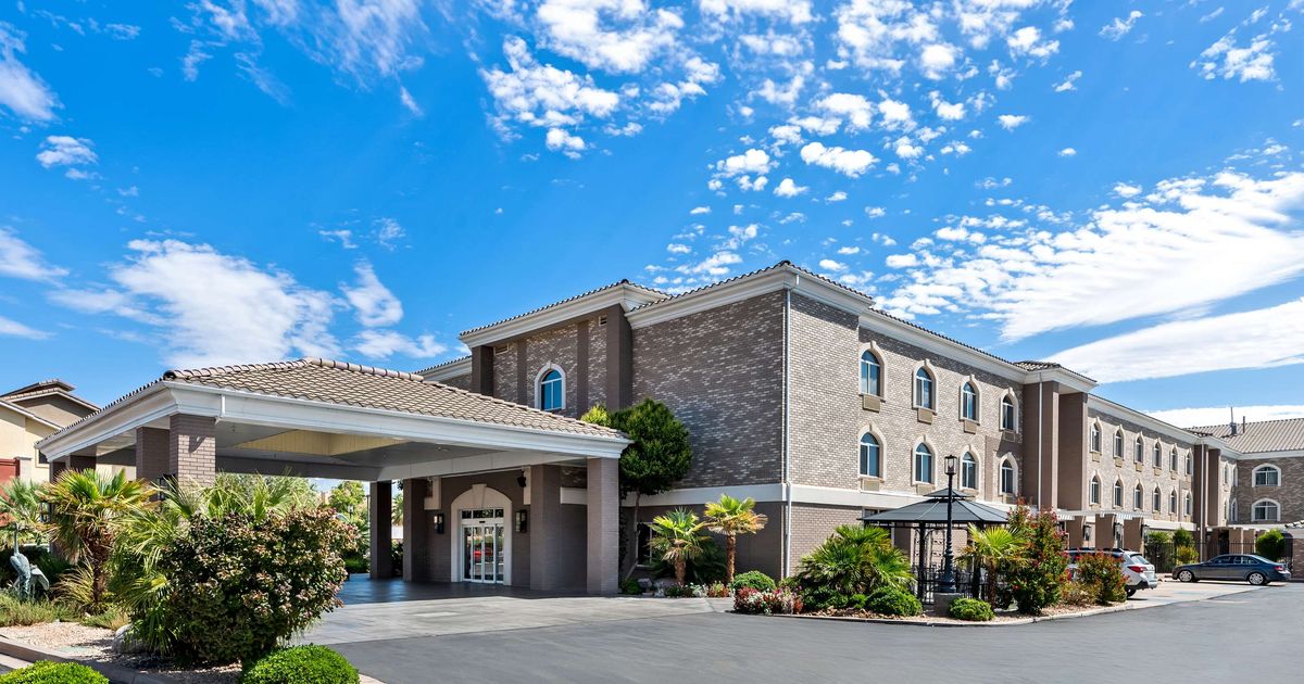 Best Western PLUS Abbey Inn from $87. Saint George Hotel Deals ...