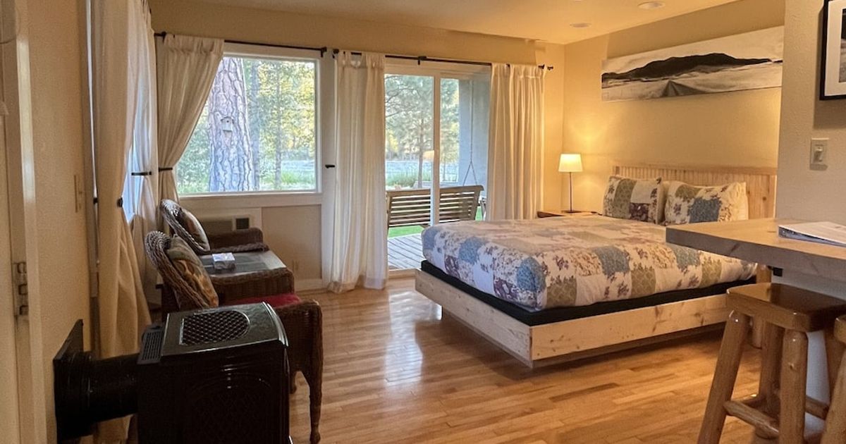 River Run Inn from $207. Winthrop Hotel Deals & Reviews - KAYAK