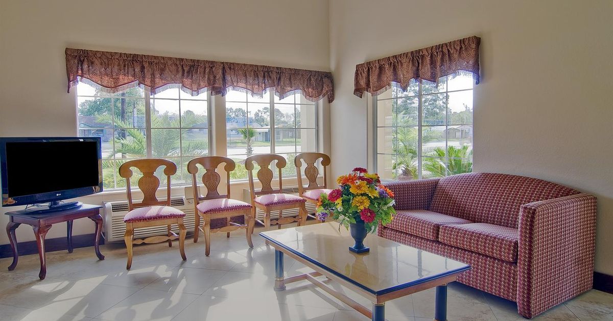 Americas Best Value Inn Deridder from $33. DeRidder Hotel Deals ...