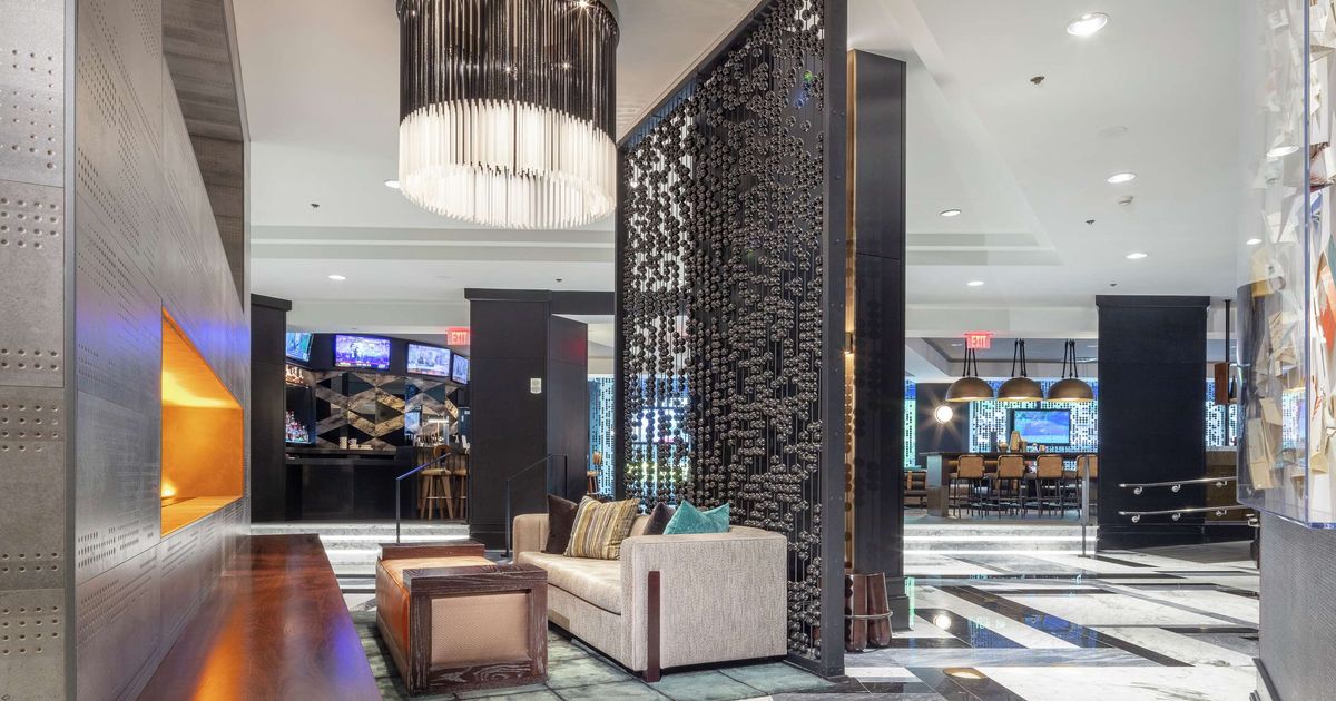 Hilton Boston Back Bay from $94. Boston Hotel Deals & Reviews - KAYAK