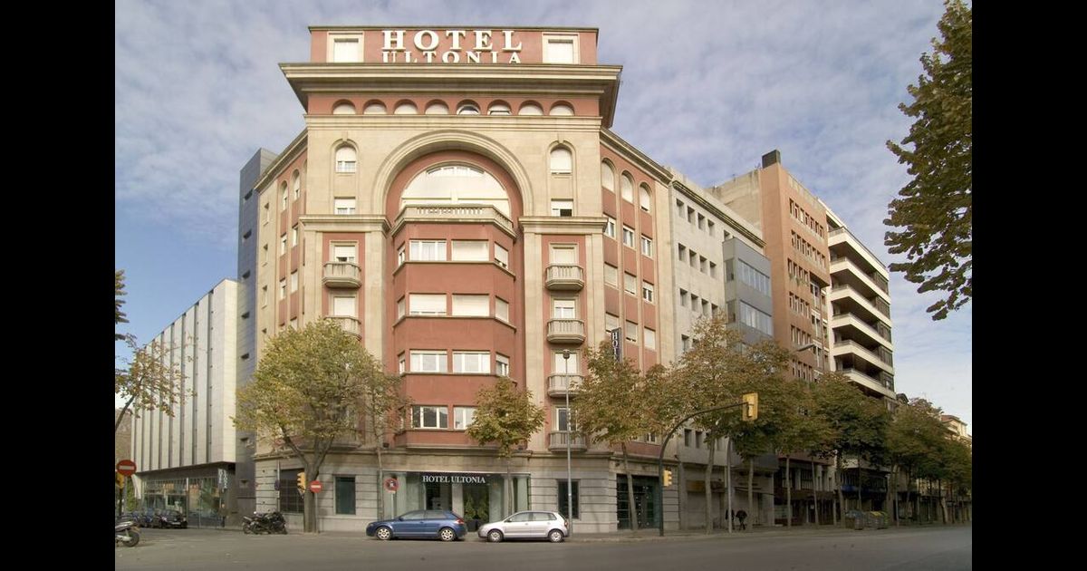 Hotel Ultonia in Girona, Spain from $73: Deals, Reviews, Photos | momondo