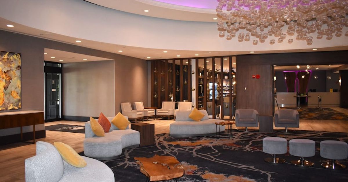 DoubleTree by Hilton Hotel Chicago - Oak Brook from $74. Oak Brook ...