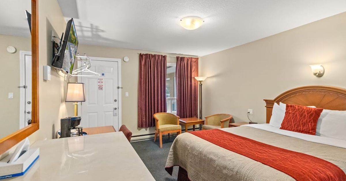 Nights Inn Owen Sound £59. Owen Sound Hotel Deals & Reviews - KAYAK
