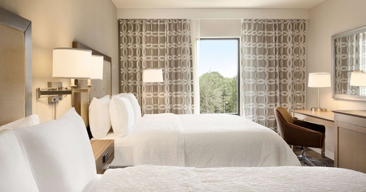 Hampton Inn & Suites Largo from $86. Largo Hotel Deals & Reviews - KAYAK