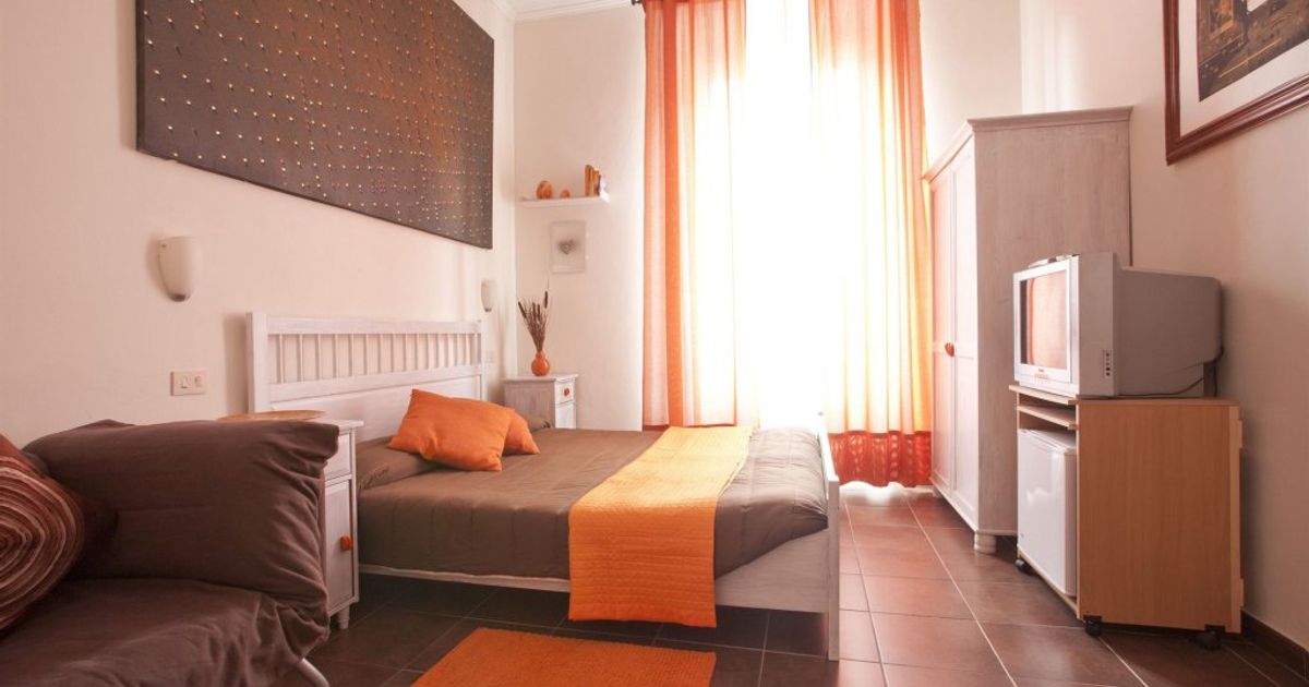 Domus Victoria Guest House from $153. Rome Hotel Deals & Reviews - KAYAK