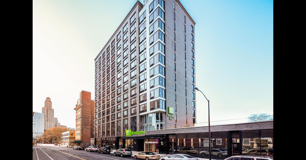 Holiday Inn Brooklyn Downtown, Brooklyn, NY - Compare Deals
