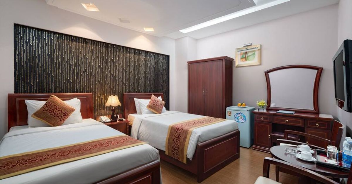 Lakeside Palace Hotel from $29. Hanoi Hotel Deals & Reviews - KAYAK