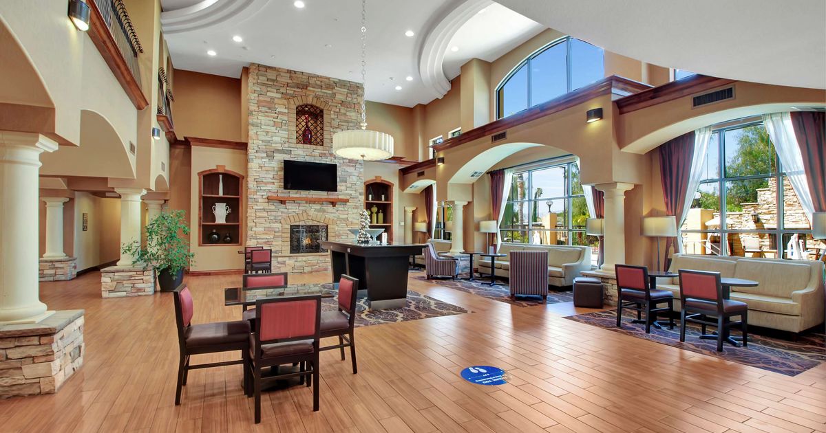 Hampton Inn & Suites Hemet à partir de 104 €. Hôtels à Hemet - KAYAK