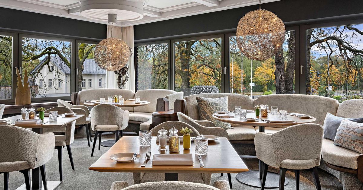 Hotel Central Hof a partir de R$ 608 (R̶$̶ ̶9̶9̶6̶). Hotéis em Hof - KAYAK