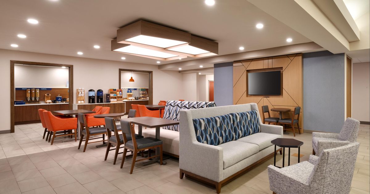 Holiday Inn Express & Suites Helena By IHG from $114. Helena Hotel ...
