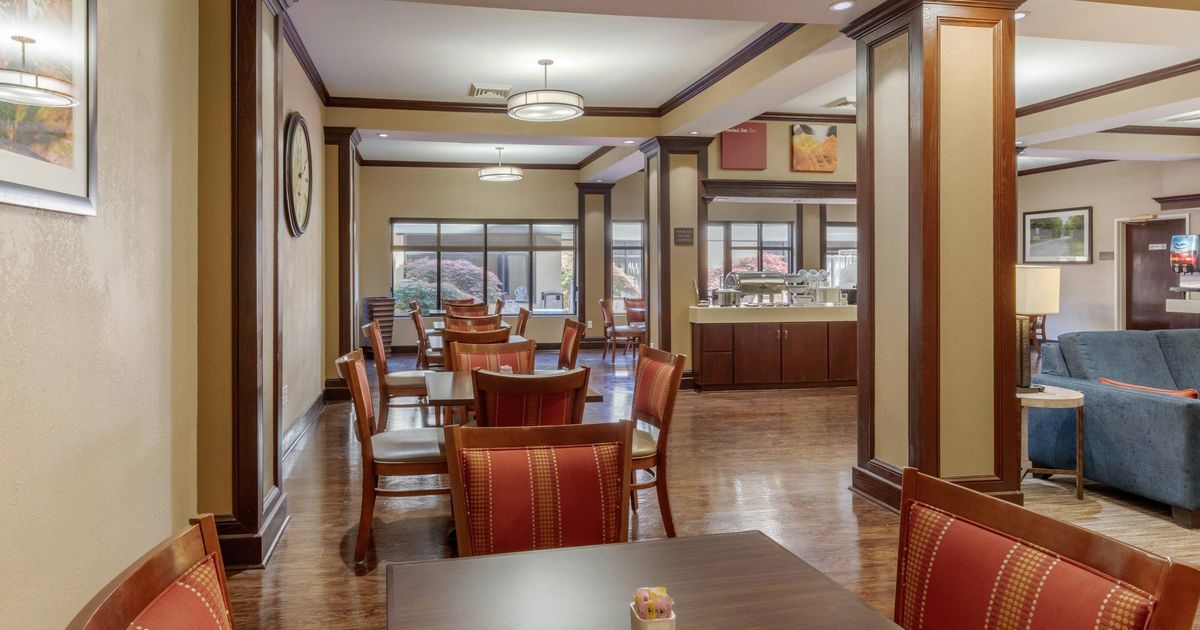 Comfort Suites Rolla from $102. Rolla Hotel Deals & Reviews - KAYAK