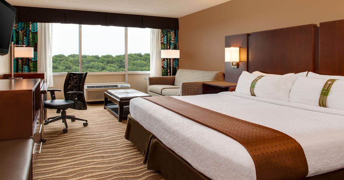 Holiday Inn & Suites Overland Park-West By IHG ab 72 €. Hotels in ...