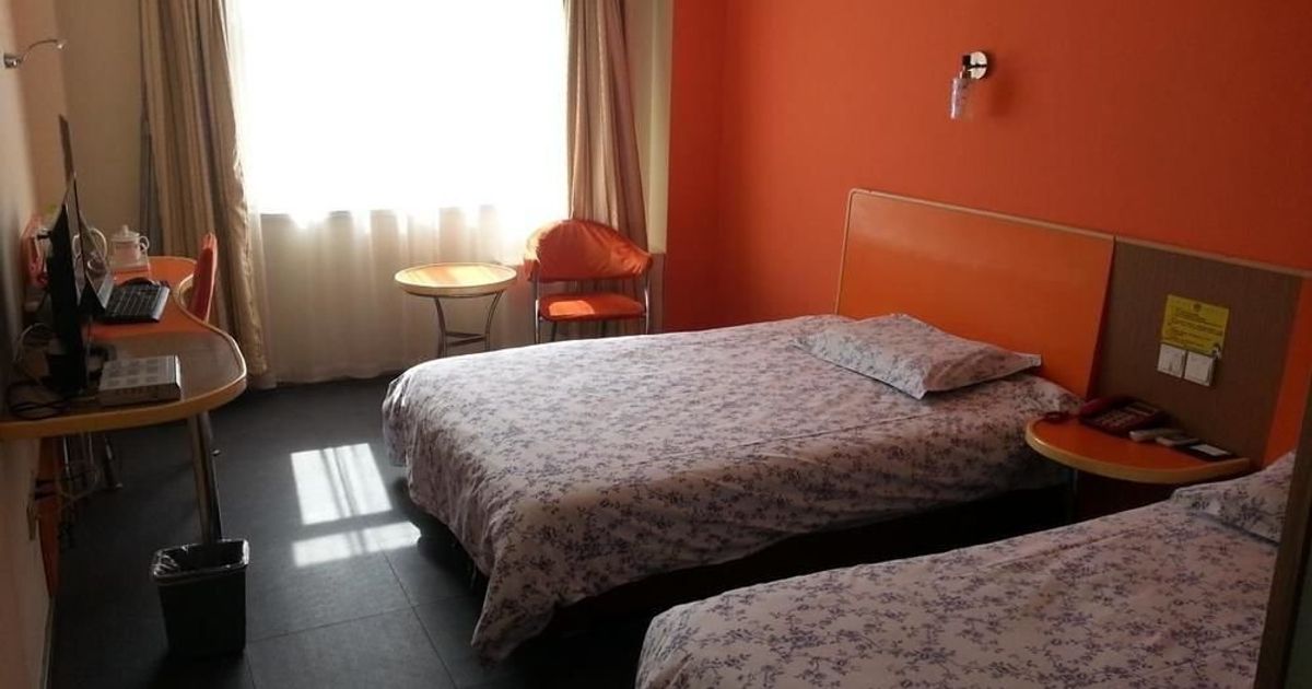 Motel 168 Hotel a partir de (R̶$̶ ̶1̶0̶8̶). Hotéis em Ürümqi - KAYAK