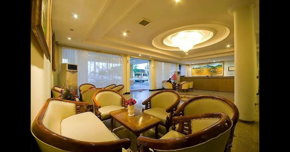 Hotel Sinar 2 in Surabaya, Indonesia from $17: Deals, Reviews, Photos ...