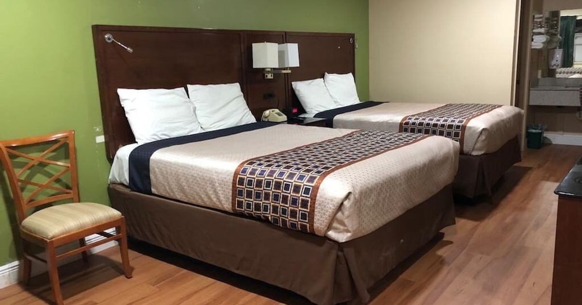 Jackson Inn from $60. Edna Hotel Deals & Reviews - KAYAK