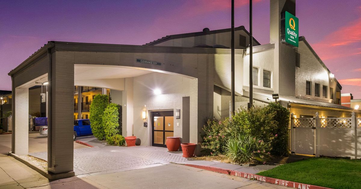 Quality Inn Tulsa Central from $44. Tulsa Hotel Deals & Reviews - KAYAK