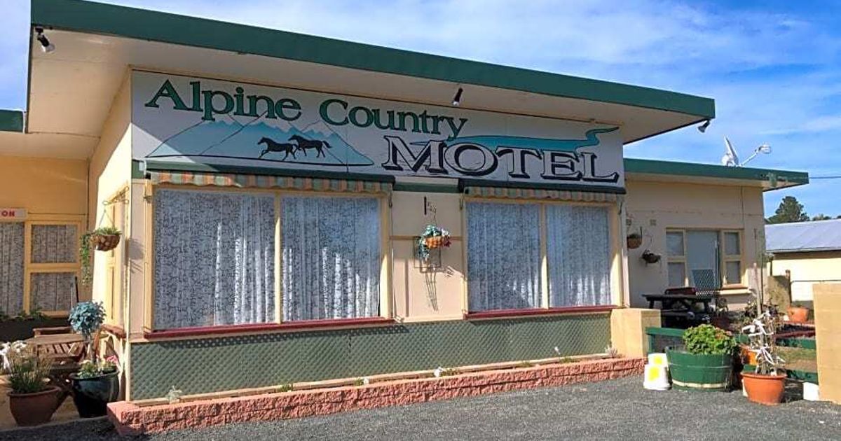 Alpine Country Motel Plus Free Coffee $92. Cooma Hotel Deals & Reviews ...