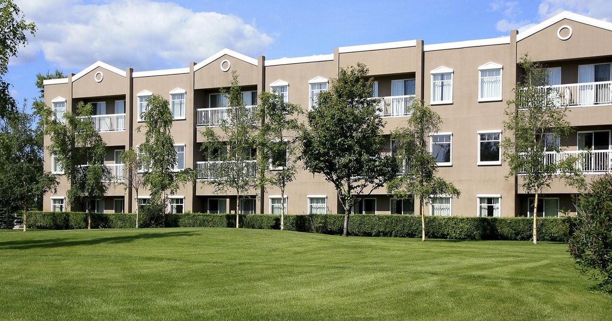 Wedgewood Resort from ₱9,583. Fairbanks Hotel Deals & Reviews - KAYAK