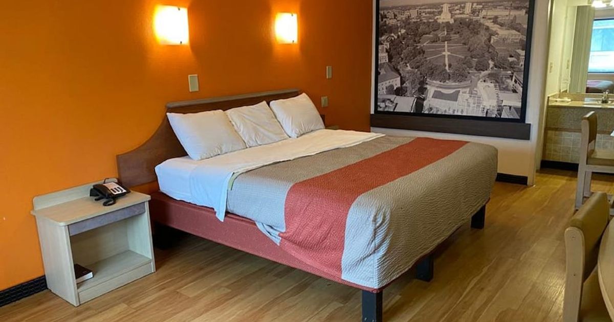 Fairbridge Inn Express London from $65. London Hotel Deals & Reviews ...