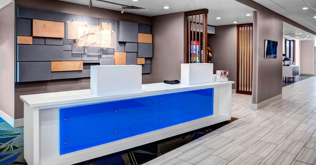 Holiday Inn Express & Suites Coldwater By IHG £103. Coldwater Hotel ...