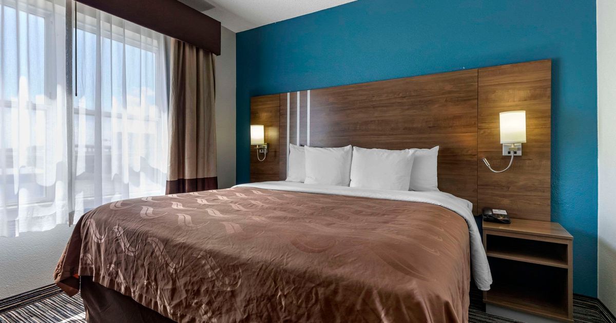 Quality Inn & Suites I-35 E/Walnut Hill from $51. Dallas Hotel Deals ...
