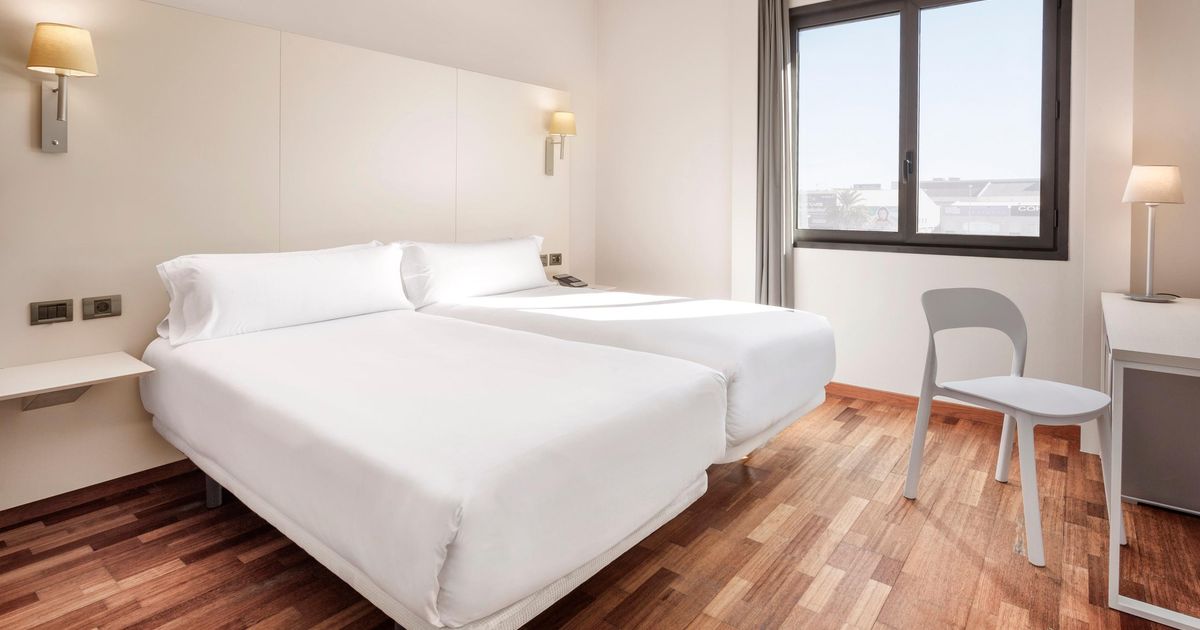 B&B Hotel Elche $75. Elche Hotel Deals & Reviews - KAYAK