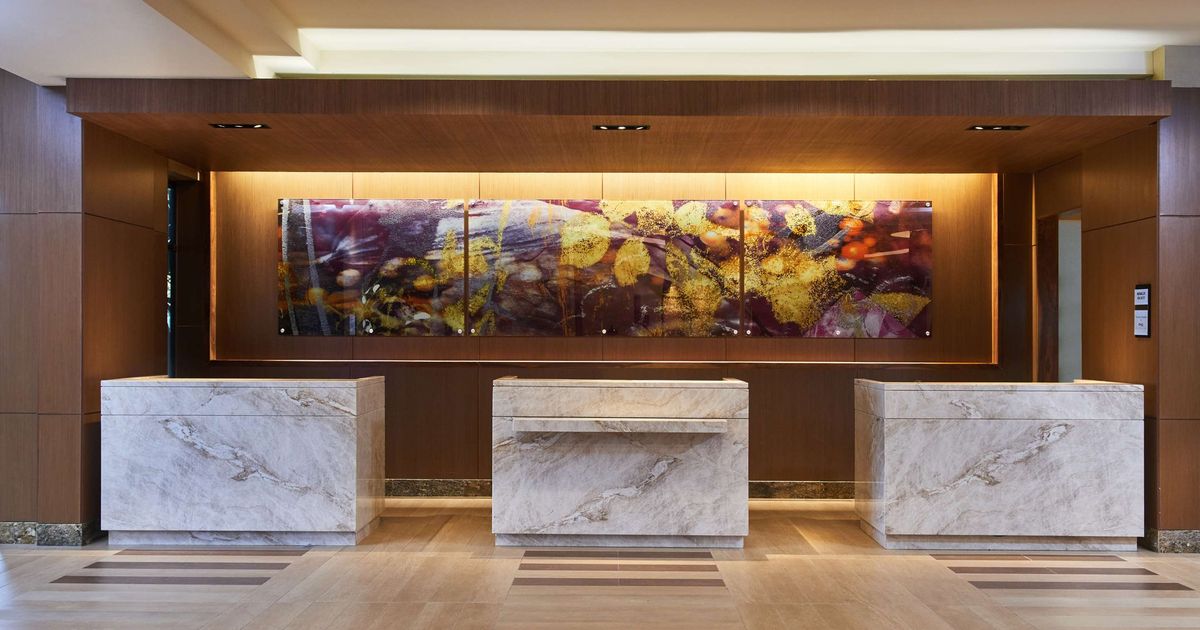 DoubleTree by Hilton Irvine - Spectrum from €76. Irvine Hotel Deals ...